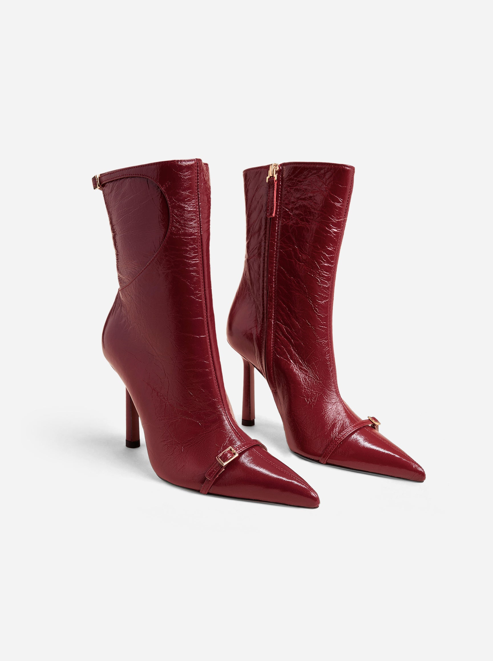 Pointy Toe Boots by Manu Atelier